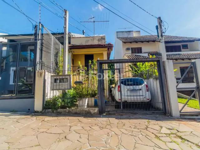 Casa / Sobrado para Venda em Porto Alegre/RS Higienópolis 4 Quartos