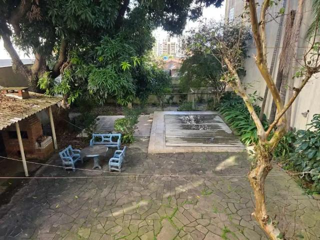 Casa / Sobrado para Venda em Porto Alegre/RS Higienópolis 6 Quartos