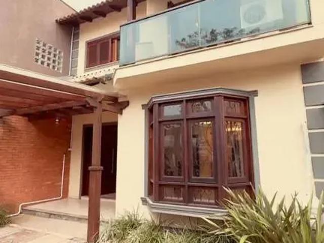 Casa / Sobrado para Venda em Porto Alegre/RS Hípica 3 Quartos