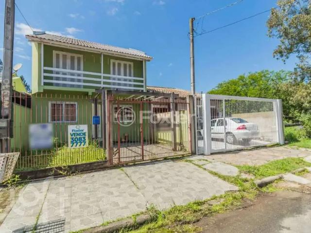 Casa / Sobrado para Venda em Porto Alegre/RS Hípica 3 Quartos