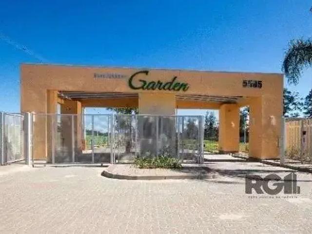 Casa / Sobrado para Venda em Porto Alegre/RS Hípica 3 Quartos