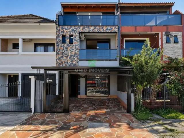 Casa / Sobrado para Venda em Porto Alegre/RS Hípica 3 Quartos