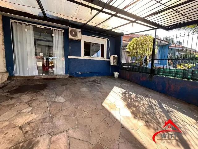 Casa / Sobrado para Venda em Porto Alegre/RS Hípica 3 Quartos