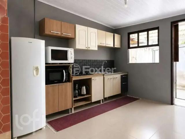 Casa / Sobrado para Venda em Porto Alegre/RS Hípica 3 Quartos