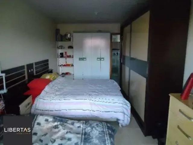 Casa / Sobrado para Venda em Porto Alegre/RS Hípica 3 Quartos