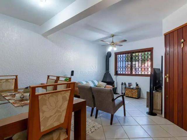 Casa / Sobrado para Venda em Porto Alegre/RS Hípica 3 Quartos