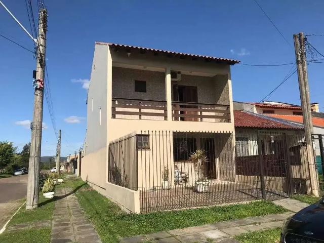 Casa / Sobrado para Venda em Porto Alegre/RS Hípica 3 Quartos