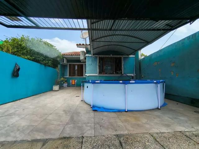 Casa / Sobrado para Venda em Porto Alegre/RS Hípica 3 Quartos