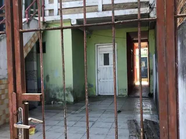 Casa / Sobrado para Venda em Porto Alegre/RS Hípica 3 Quartos