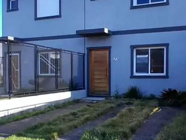 Casa / Sobrado para Venda em Porto Alegre/RS Hípica 3 Quartos