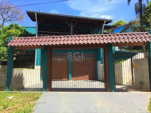 Casa / Sobrado para Venda em Porto Alegre/RS Hípica 3 Quartos