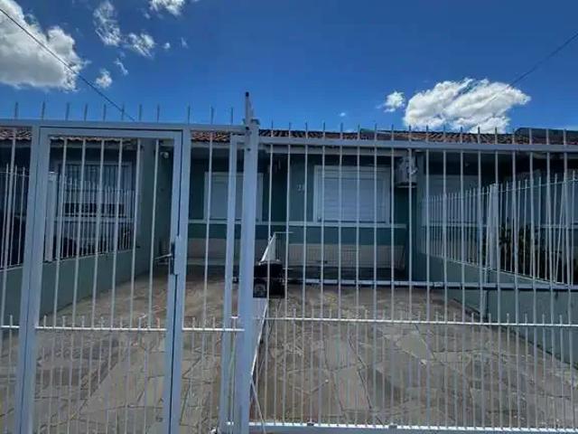 Casa / Sobrado para Venda em Porto Alegre/RS Hípica 3 Quartos