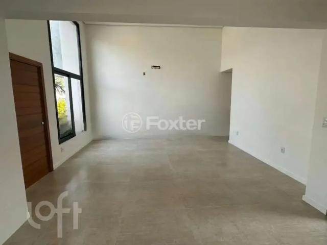 Casa / Sobrado para Venda em Porto Alegre/RS Hípica 3 Quartos