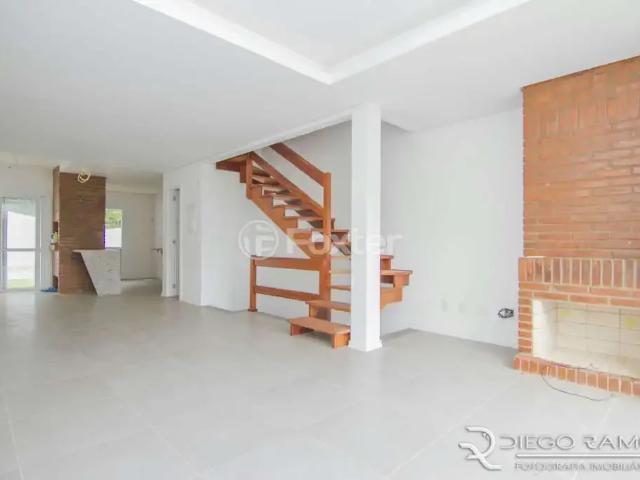Casa / Sobrado para Venda em Porto Alegre/RS Hípica 3 Quartos
