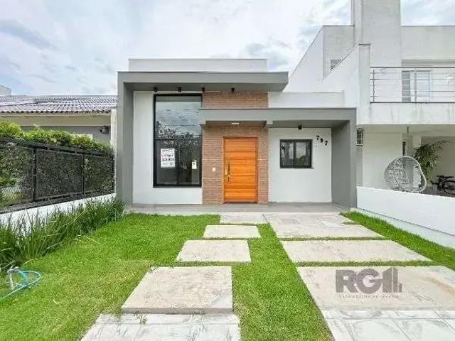 Casa / Sobrado para Venda em Porto Alegre/RS Hípica 3 Quartos