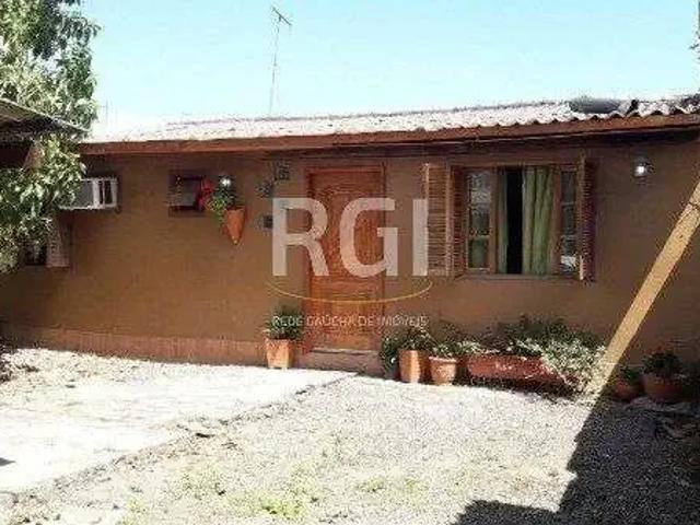Casa / Sobrado para Venda em Porto Alegre/RS Hípica 3 Quartos