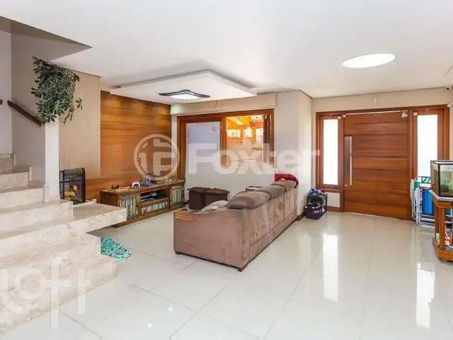Casa / Sobrado para Venda em Porto Alegre/RS Hípica 3 Quartos