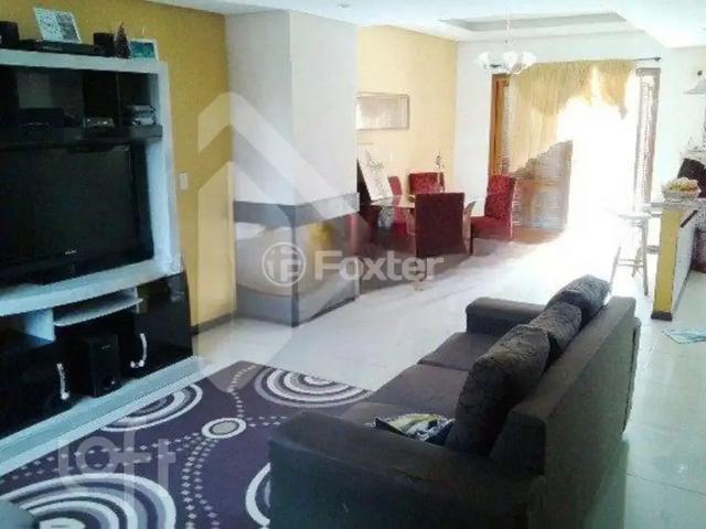 Casa / Sobrado para Venda em Porto Alegre/RS Hípica 3 Quartos