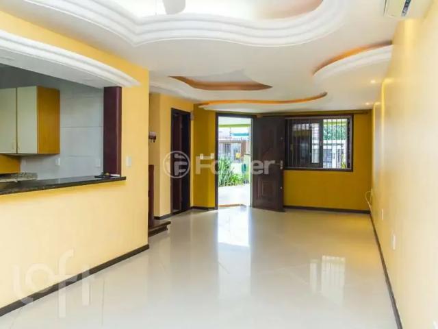 Casa / Sobrado para Venda em Porto Alegre/RS Hípica 3 Quartos