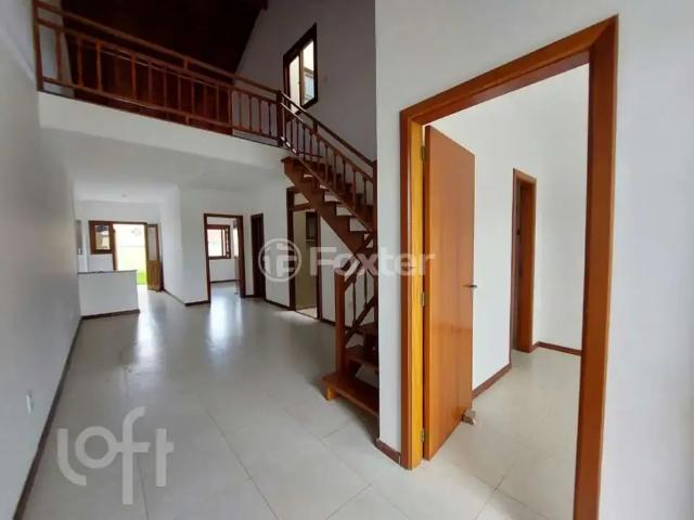 Casa / Sobrado para Venda em Porto Alegre/RS Hípica 3 Quartos