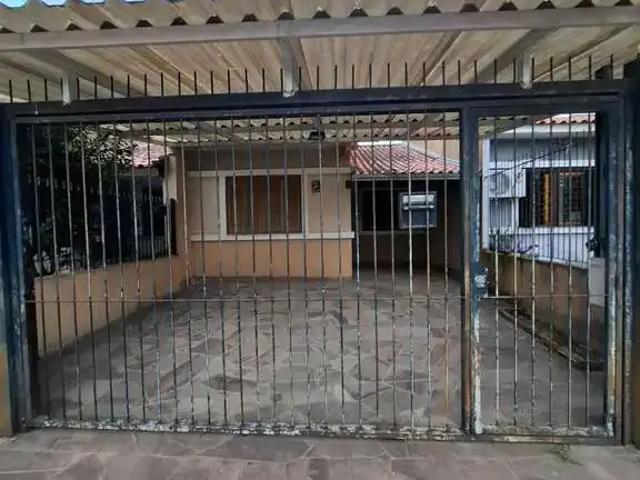 Casa / Sobrado para Venda em Porto Alegre/RS Hípica 3 Quartos