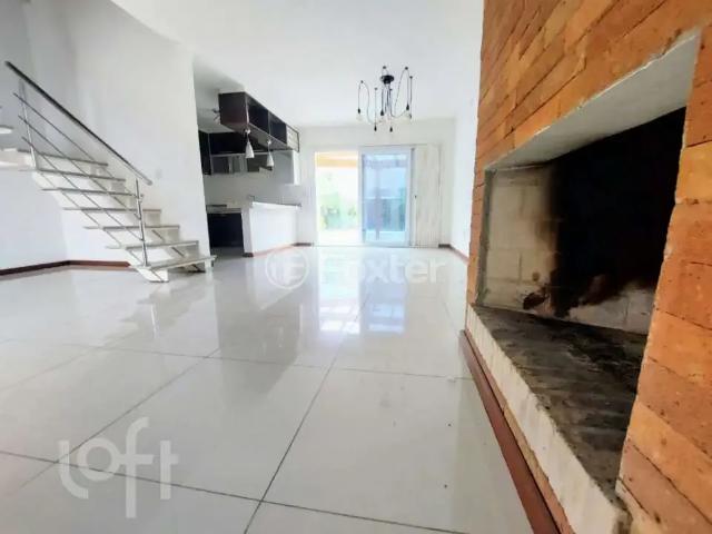 Casa / Sobrado para Venda em Porto Alegre/RS Hípica 3 Quartos