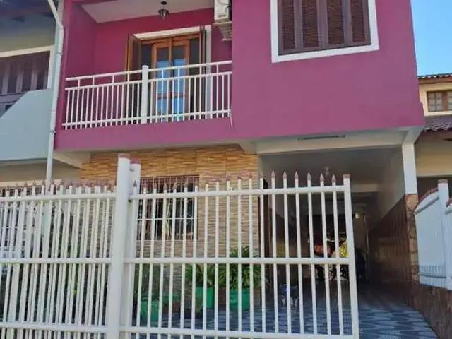 Casa / Sobrado para Venda em Porto Alegre/RS Hípica 3 Quartos