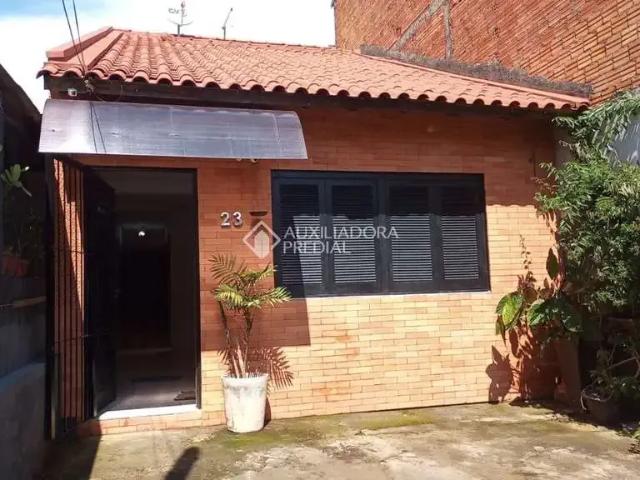 Casa / Sobrado para Venda em Porto Alegre/RS Hípica 3 Quartos
