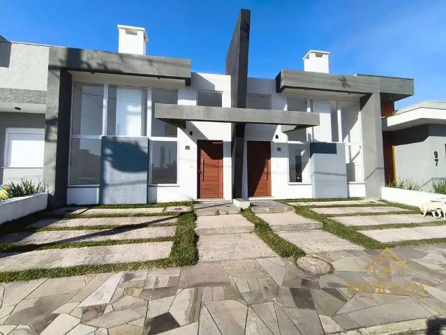 Casa / Sobrado para Venda em Porto Alegre/RS Hípica 3 Quartos