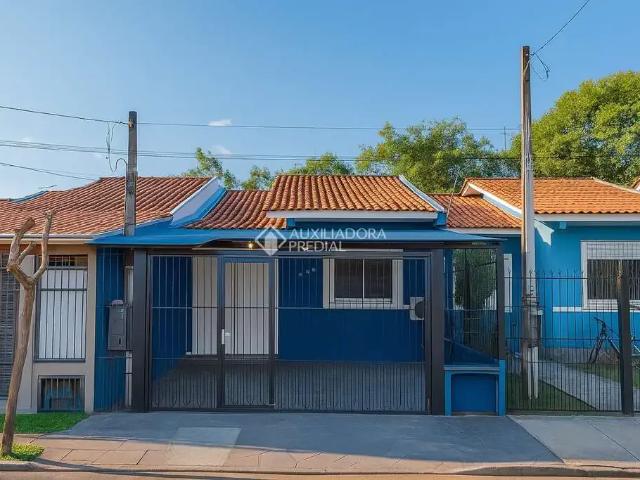 Casa / Sobrado para Venda em Porto Alegre/RS Hípica 3 Quartos
