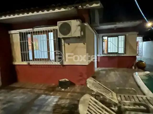 Casa / Sobrado para Venda em Porto Alegre/RS Hípica 3 Quartos