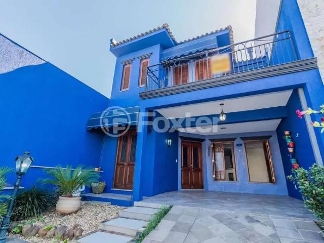 Casa / Sobrado para Venda em Porto Alegre/RS Hípica 3 Quartos