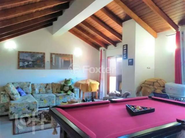Casa / Sobrado para Venda em Porto Alegre/RS Hípica 3 Quartos
