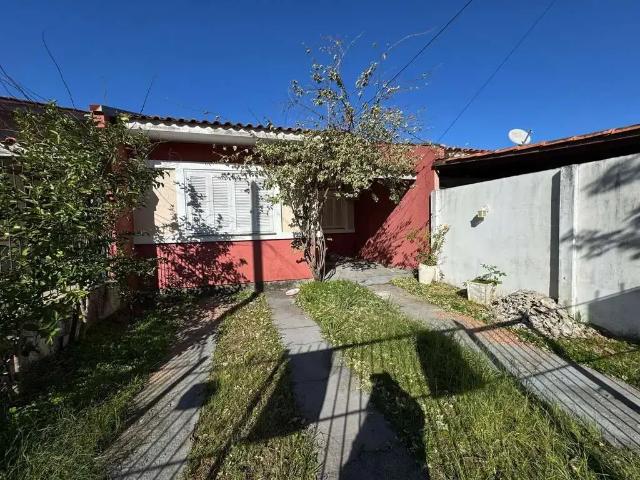 Casa / Sobrado para Venda em Porto Alegre/RS Hípica 3 Quartos