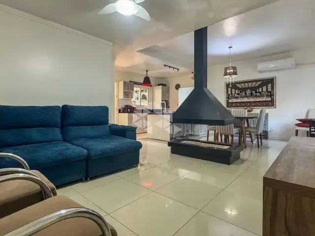 Casa / Sobrado para Venda em Porto Alegre/RS Hípica 3 Quartos