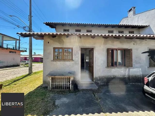 Casa / Sobrado para Venda em Porto Alegre/RS Hípica 3 Quartos