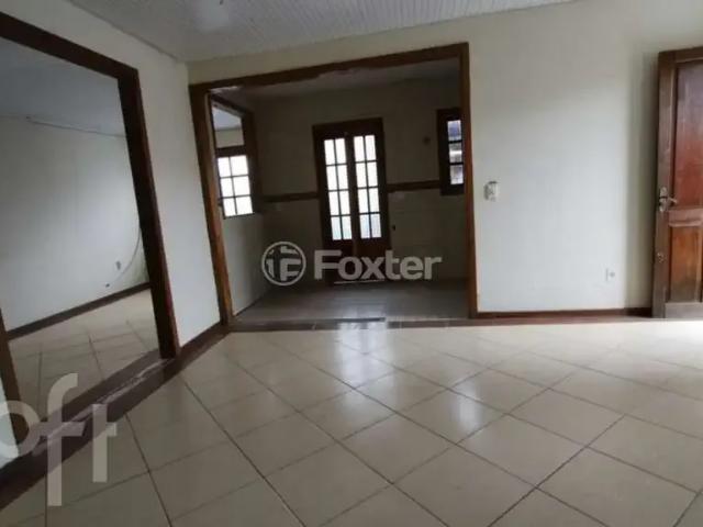 Casa / Sobrado para Venda em Porto Alegre/RS Hípica 3 Quartos