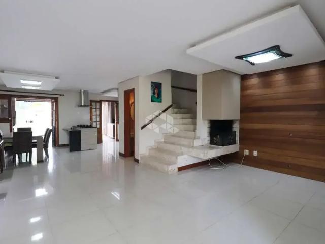 Casa / Sobrado para Venda em Porto Alegre/RS Hípica 3 Quartos