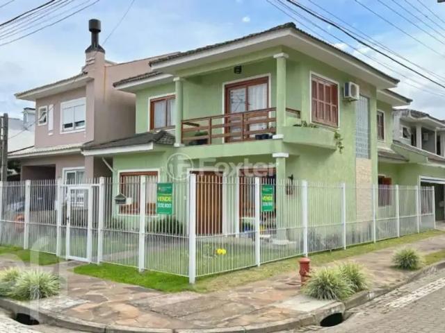 Casa / Sobrado para Venda em Porto Alegre/RS Hípica 3 Quartos