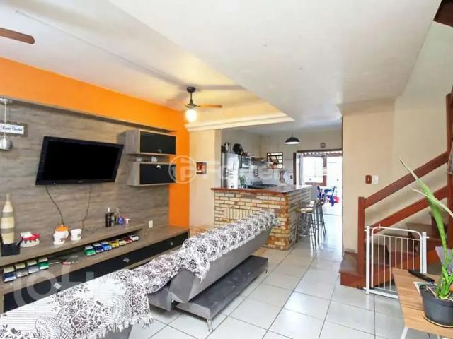 Casa / Sobrado para Venda em Porto Alegre/RS Hípica 3 Quartos