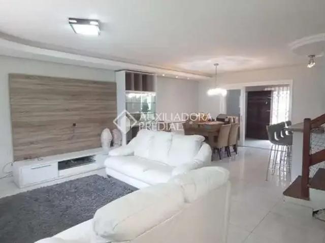 Casa / Sobrado para Venda em Porto Alegre/RS Hípica 3 Quartos