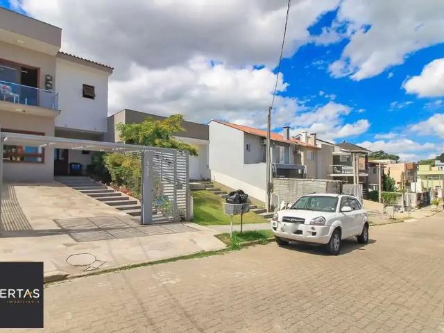Casa / Sobrado para Venda em Porto Alegre/RS Hípica 3 Quartos