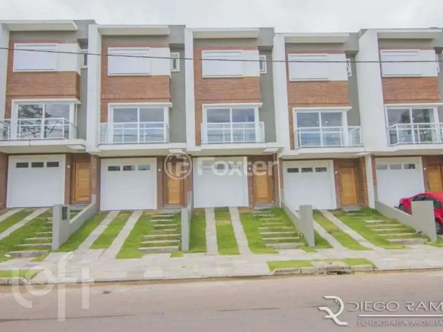 Casa / Sobrado para Venda em Porto Alegre/RS Hípica 3 Quartos