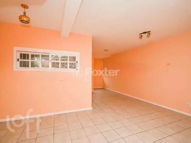 Casa / Sobrado para Venda em Porto Alegre/RS Hípica 3 Quartos