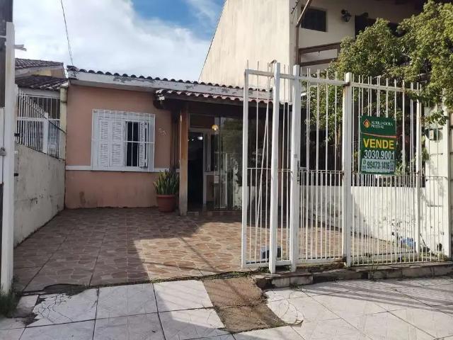 Casa / Sobrado para Venda em Porto Alegre/RS Hípica 2 Quartos