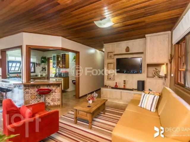 Casa / Sobrado para Venda em Porto Alegre/RS Hípica 2 Quartos