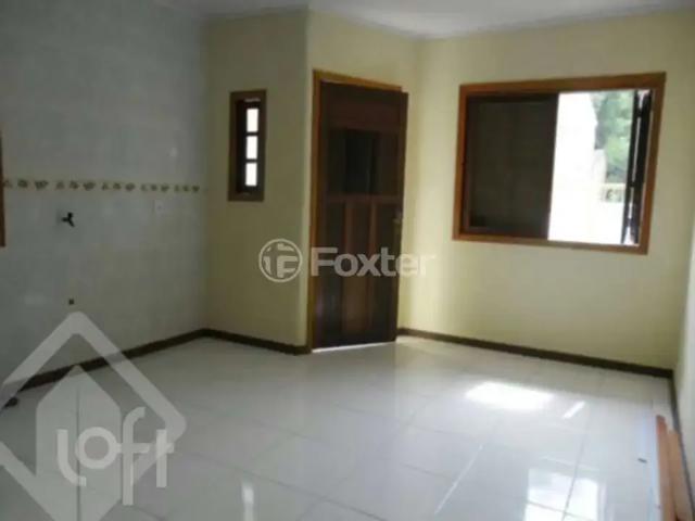 Casa / Sobrado para Venda em Porto Alegre/RS Hípica 2 Quartos
