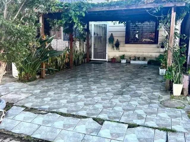Casa / Sobrado para Venda em Porto Alegre/RS Hípica 2 Quartos