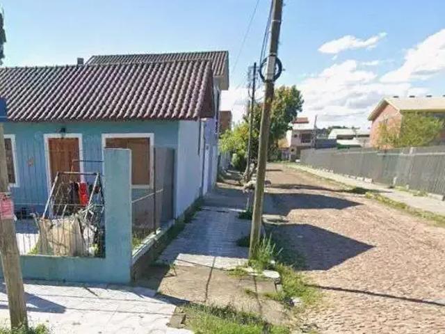 Casa / Sobrado para Venda em Porto Alegre/RS Hípica 2 Quartos