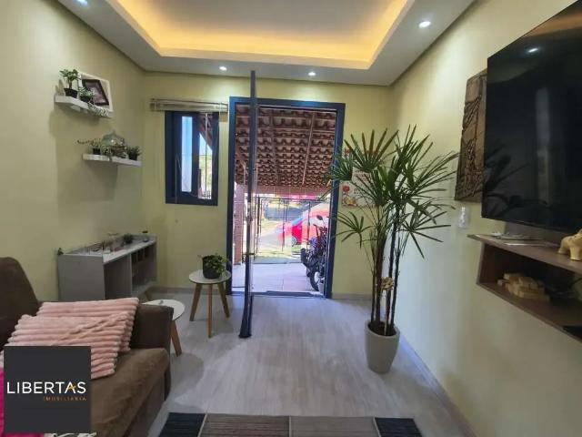 Casa / Sobrado para Venda em Porto Alegre/RS Hípica 2 Quartos